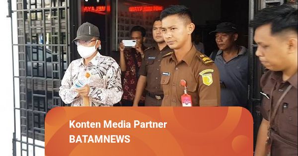 Korupsi Pengadaan Pupuk, Mantan Kadis Pertanian Lingga Ditahan Kejari | kumparan.com